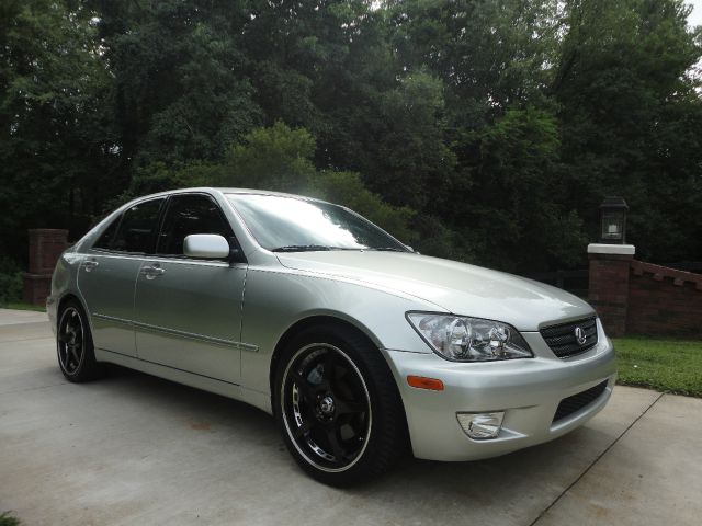 2002 Lexus IS 300 – $2,000 | hendersonauto